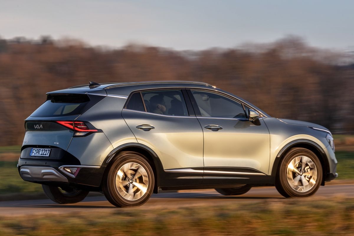 Kia Sportage 1.6 T-GDi Hybrid GT-Line (2024) review