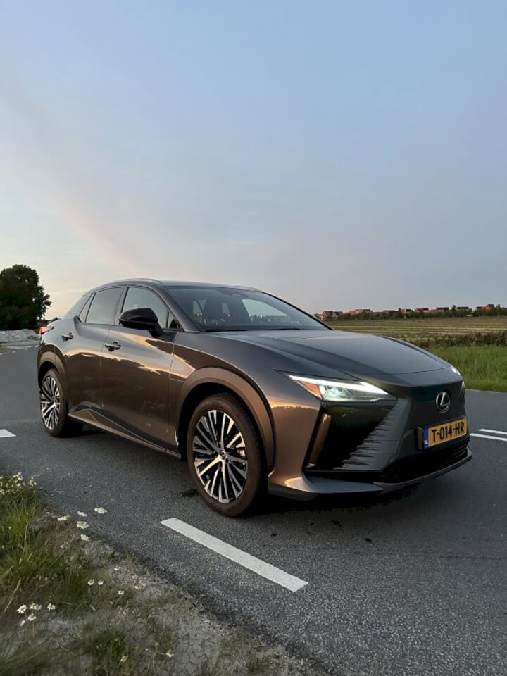 Gebruikersreview van Lexus RZ 450e Executive Line (2023) - AutoWeek