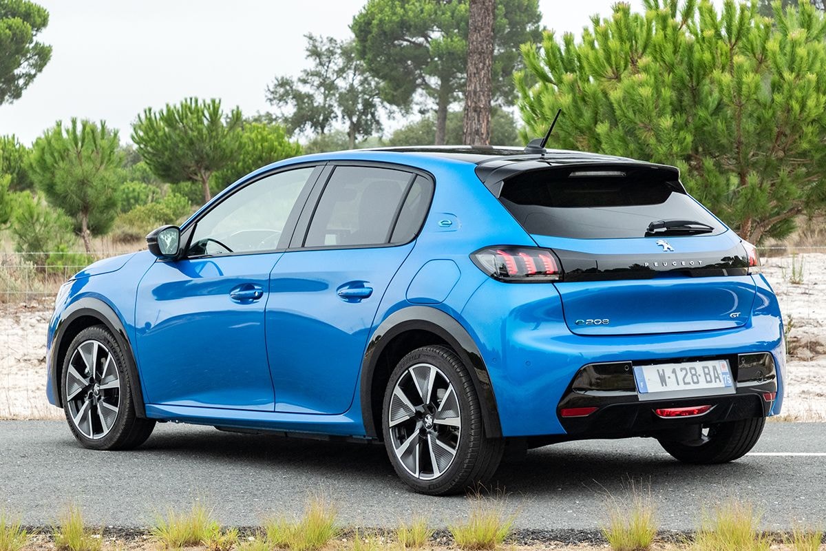 Peugeot e-208 Active EV 50kWh 136 (2022) review - AutoWeek