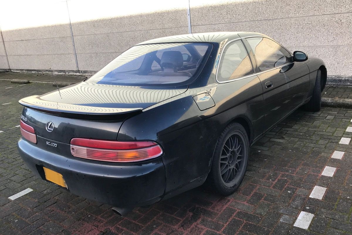In het wild: Lexus SC400 (1996) - AutoWeek