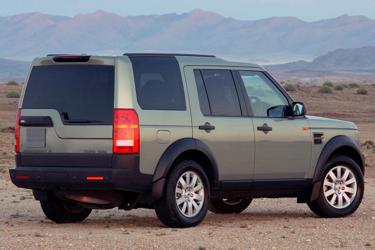 Land Rover Discovery 3 was a real SUV, although we were mainly looking ...
