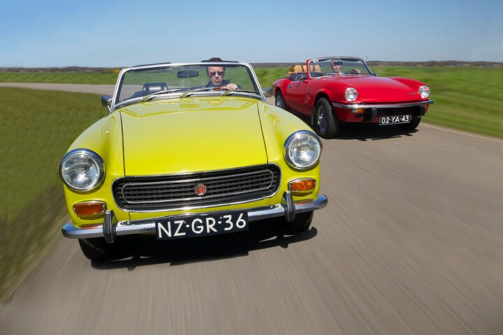 Vergelijkende Test: MG Midget vs Triumph Spitfire - AutoWeek