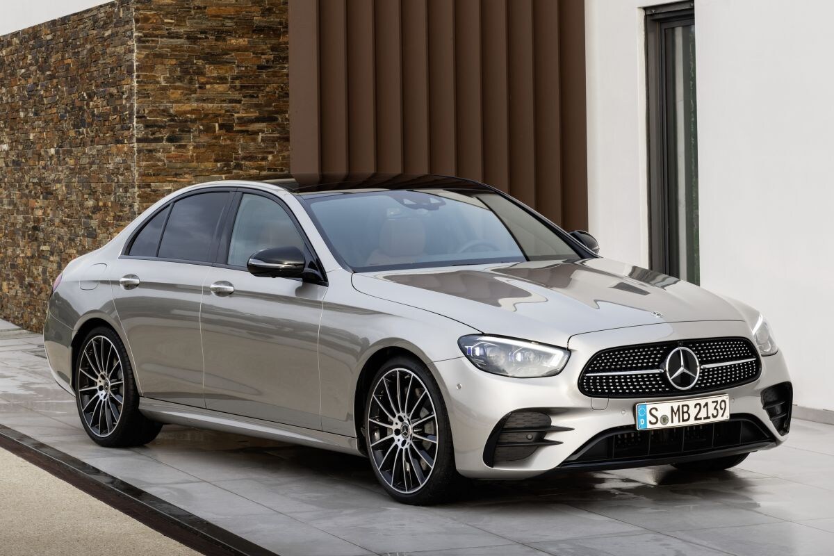Mercedes-Benz E 300 e prijs en specificaties - AutoWeek