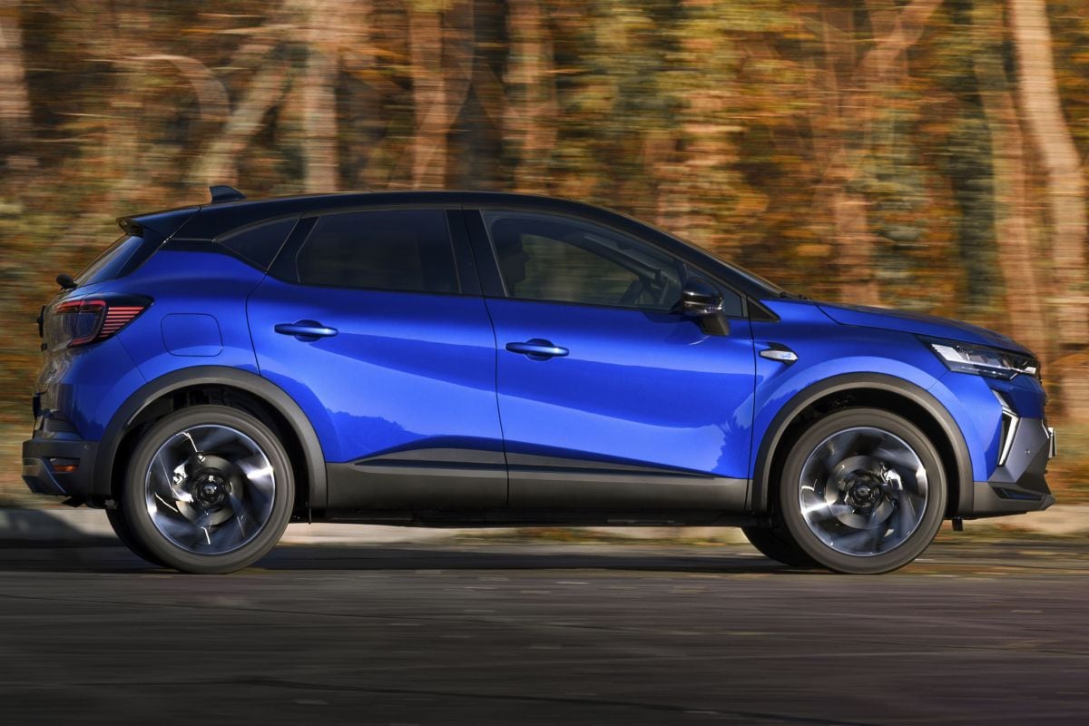 Renault Captur full hybrid 145 esprit Alpine (2024) review