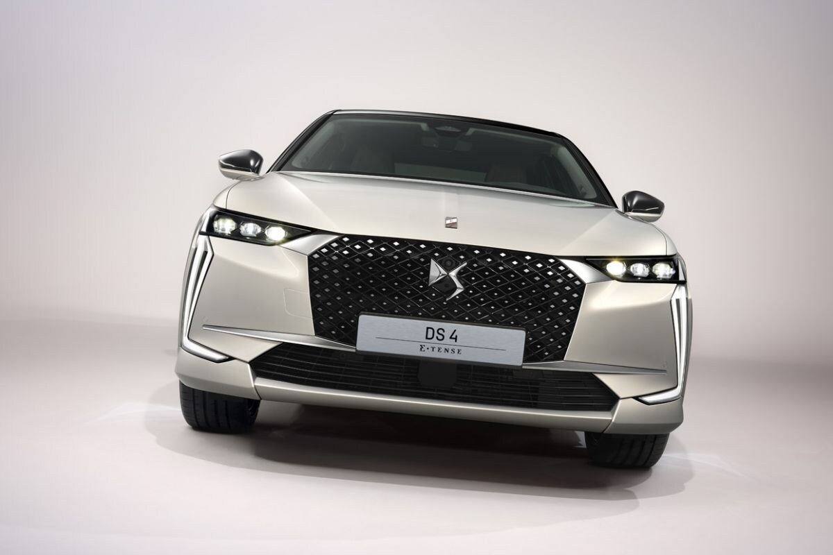 Nieuwe DS 4 en DS 4 Cross onthuld - AutoWeek
