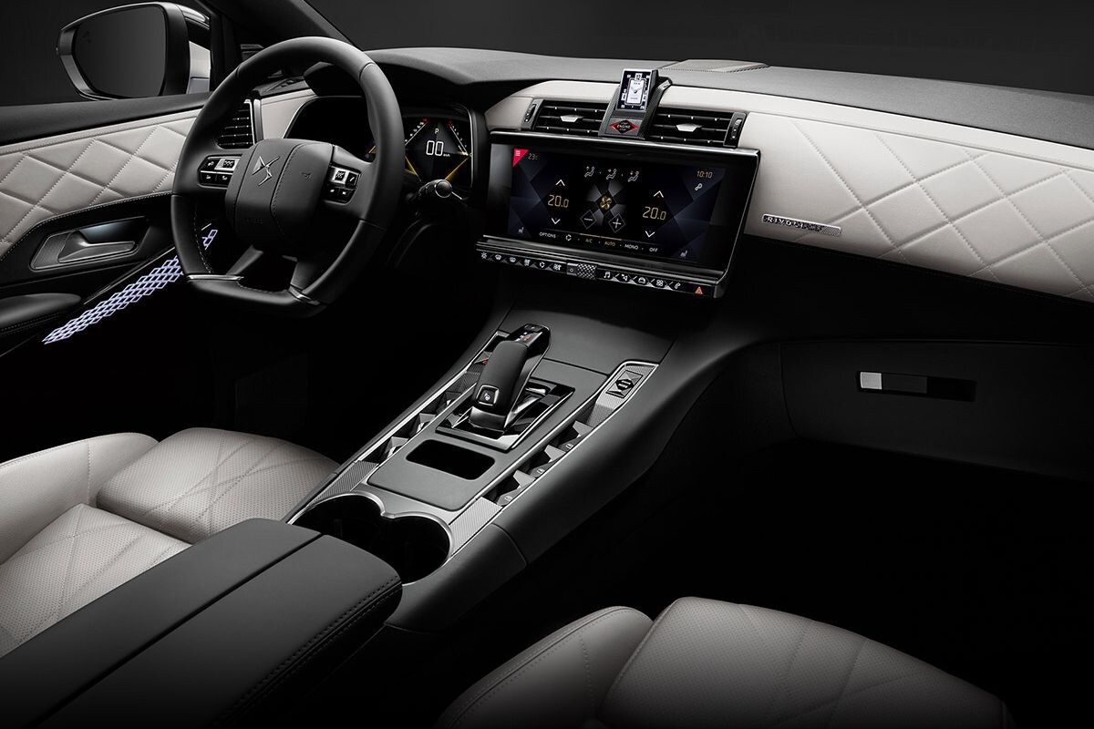 DS 7 Crossback als sinistere Black Line - AutoWeek