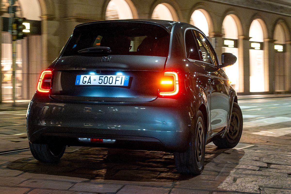 Fiat 500e Giorgio Armani: modieus hebbeding - AutoWeek