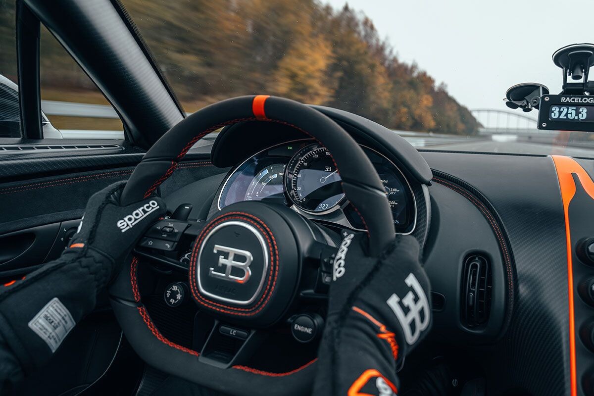 Bugatti Mistral is snelste open auto ter wereld - AutoWeek