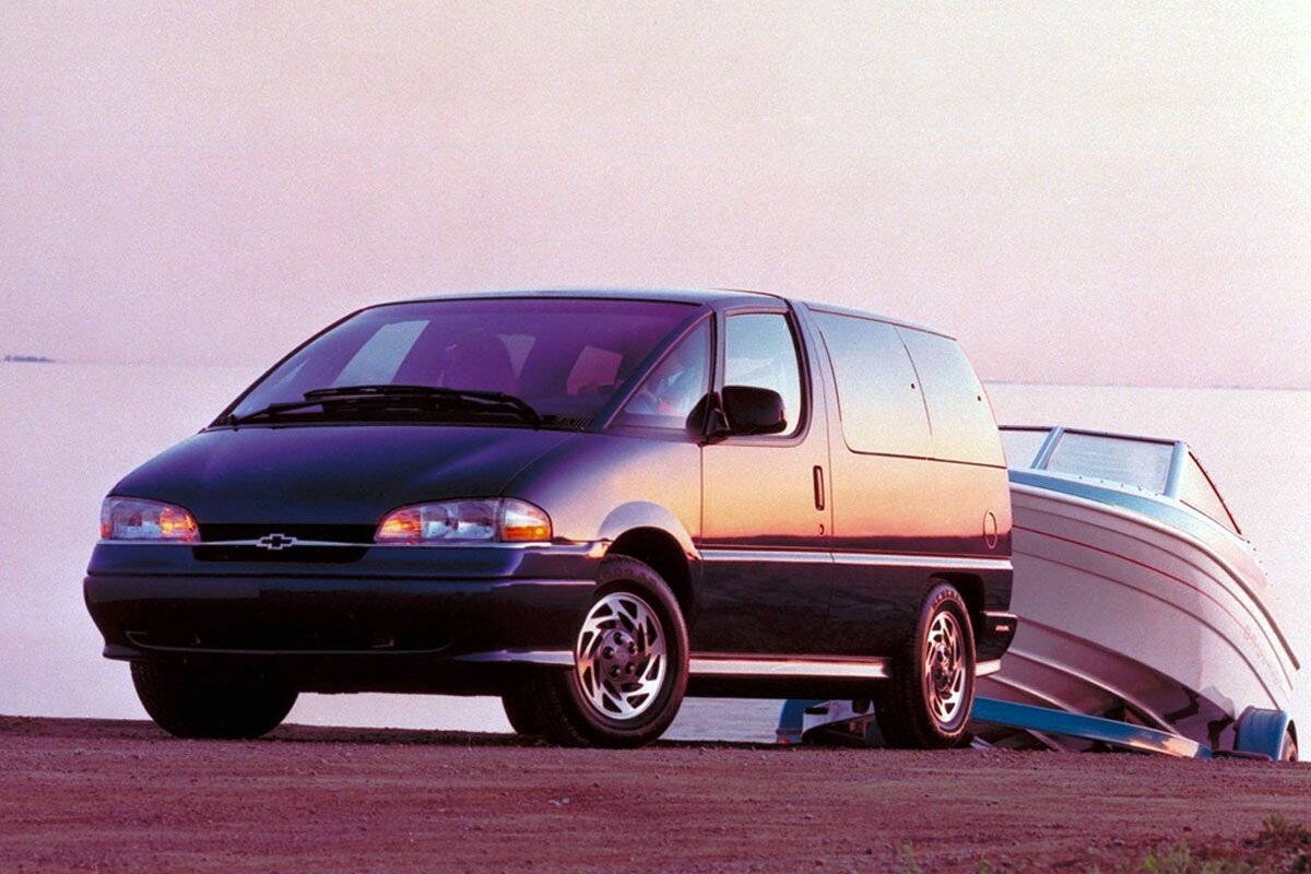 Facelift Friday: Pontiac Trans Sport/Chevrolet Lumina APV