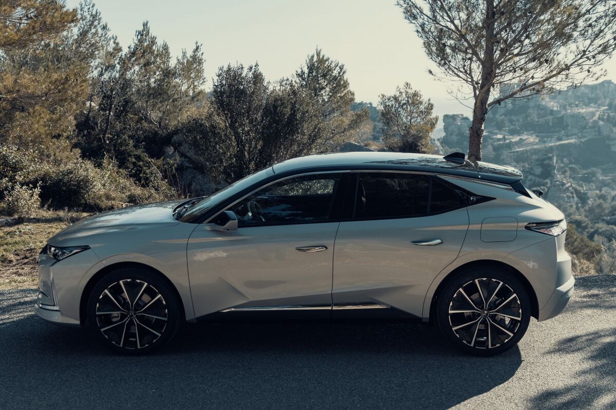 Nieuwe DS 4 en DS 4 Cross onthuld - AutoWeek