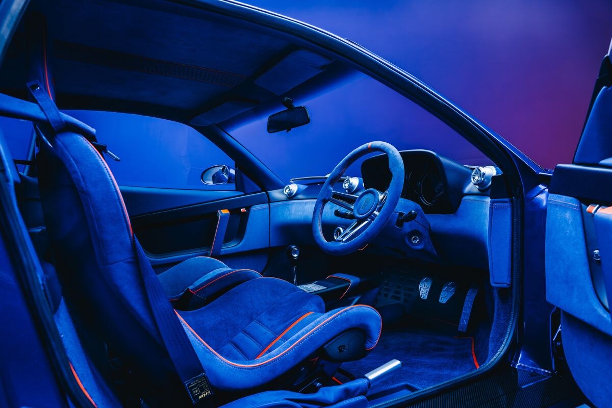 Evoluto Automobili presenteert super-analoge Ferrari F355 'Restomod'
