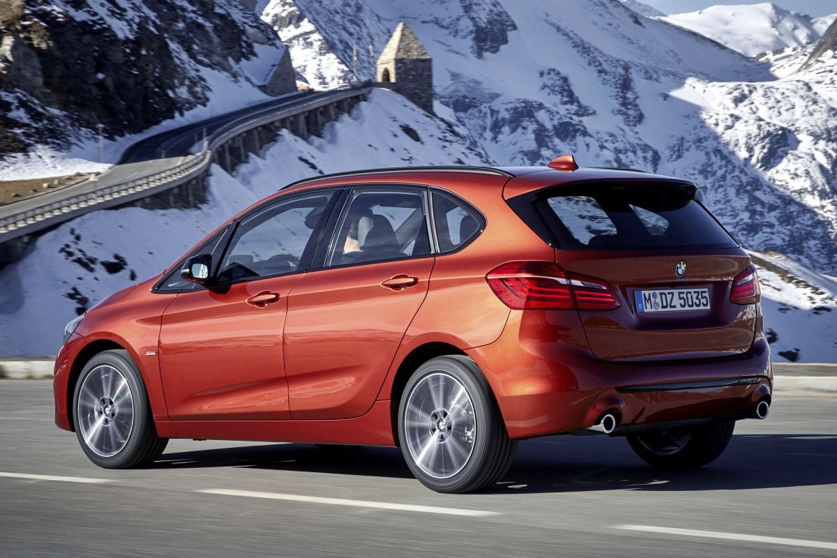 BMW 225xe iPerformance Active Tourer (2019) review - AutoWeek