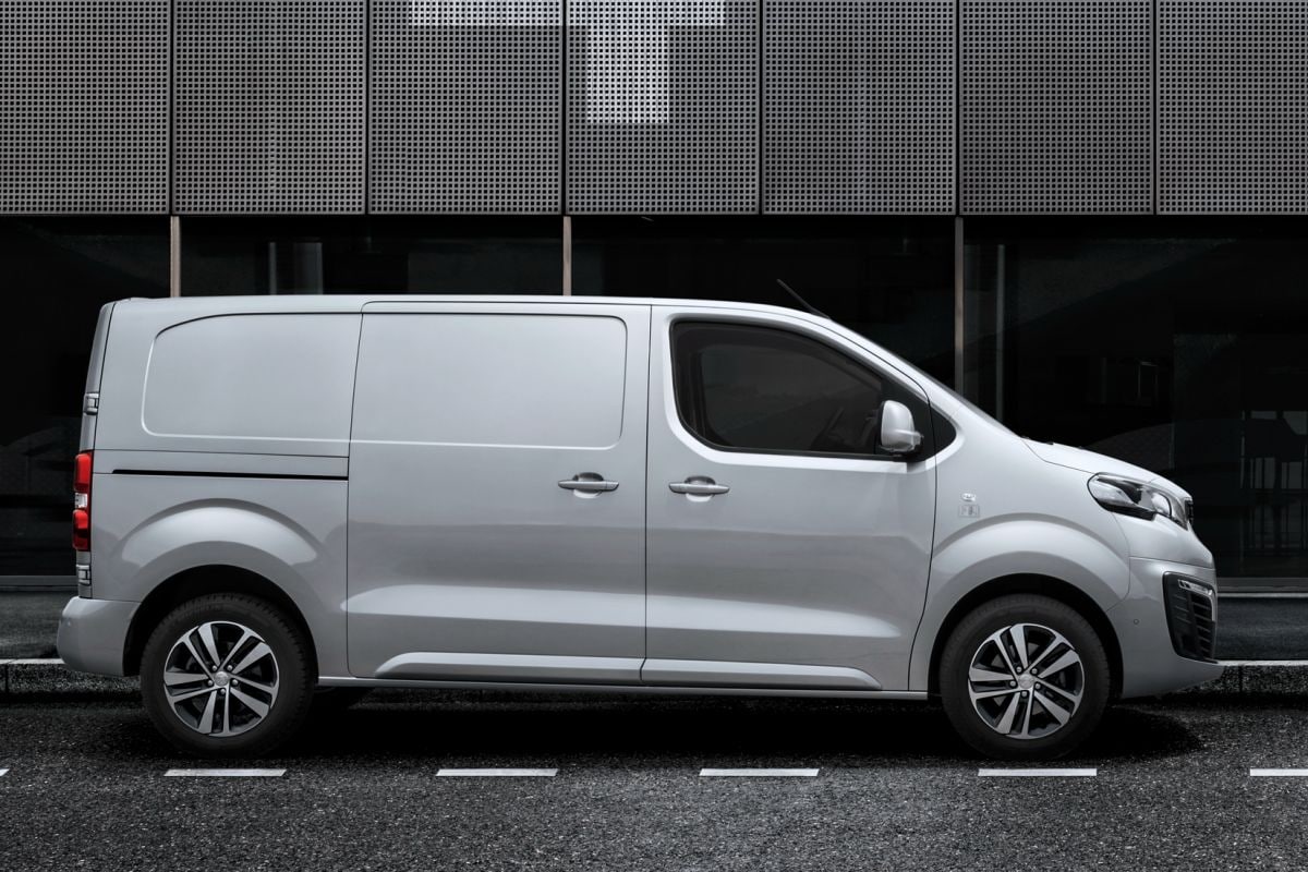 Peugeot Expert Long Pro 2.0 BlueHDi 180 (2019) review