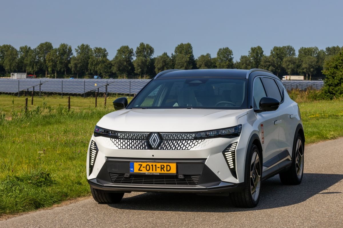 Renault Scénic E-TECH EV87 220pk Esprit Alpine (2024) #2 review