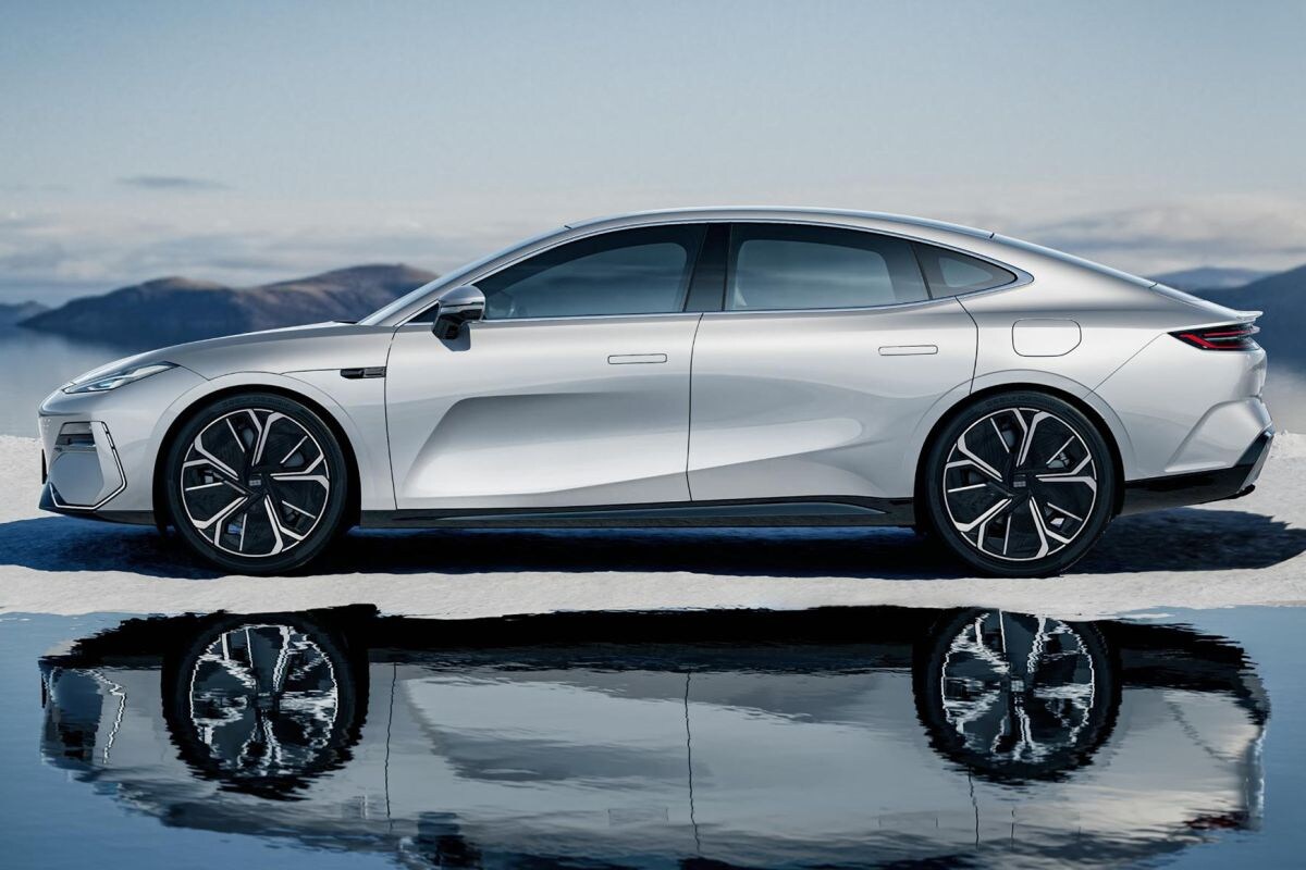 De nieuwste elektrische sedan van Volvo's moederbedrijf - Geely
