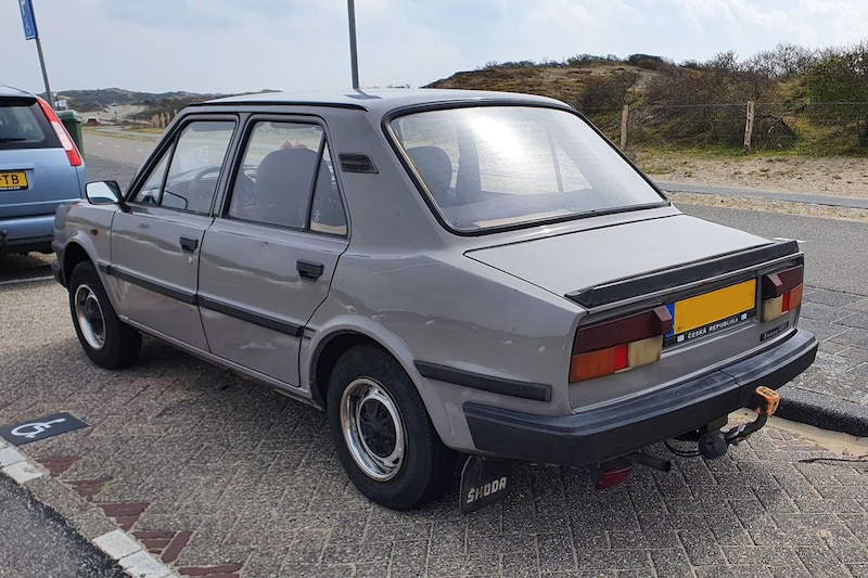 Skoda 105L – In het Wild - AutoWeek