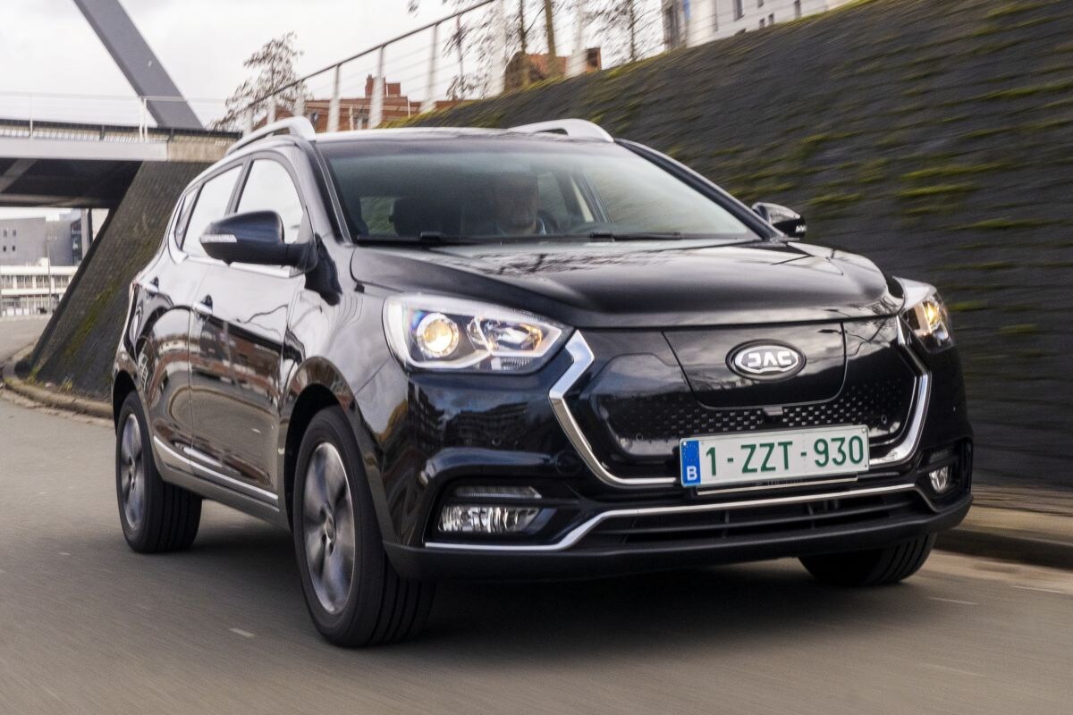 Test: JAC iEV7s - AutoWeek