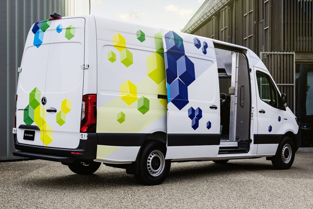 Mercedes-Benz eSprinter: 113 kWh accu, 400 kilometer bereik - AutoWeek