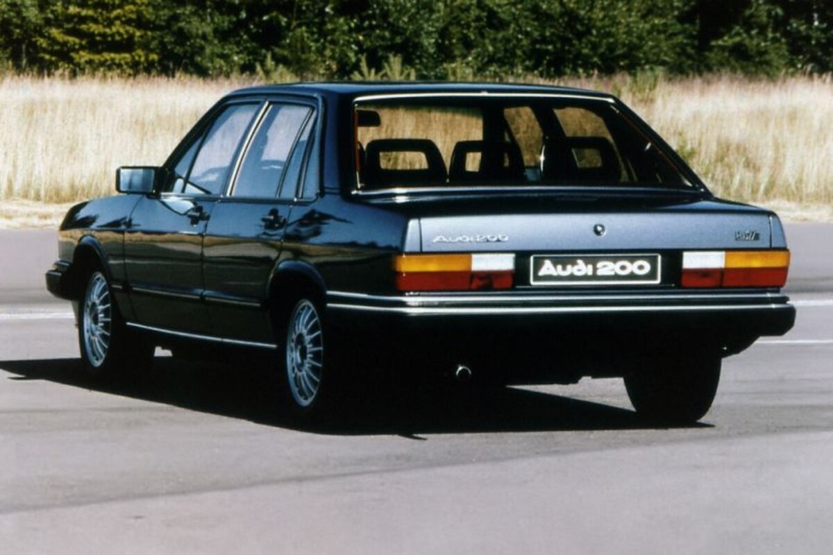 Audi 200 5/E prijs en specificaties - AutoWeek