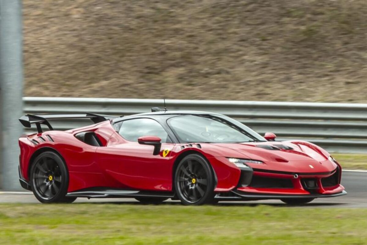 Extreem exclusief: Ferrari SF90 XX Stradale én Spider vanaf dik 8 ton