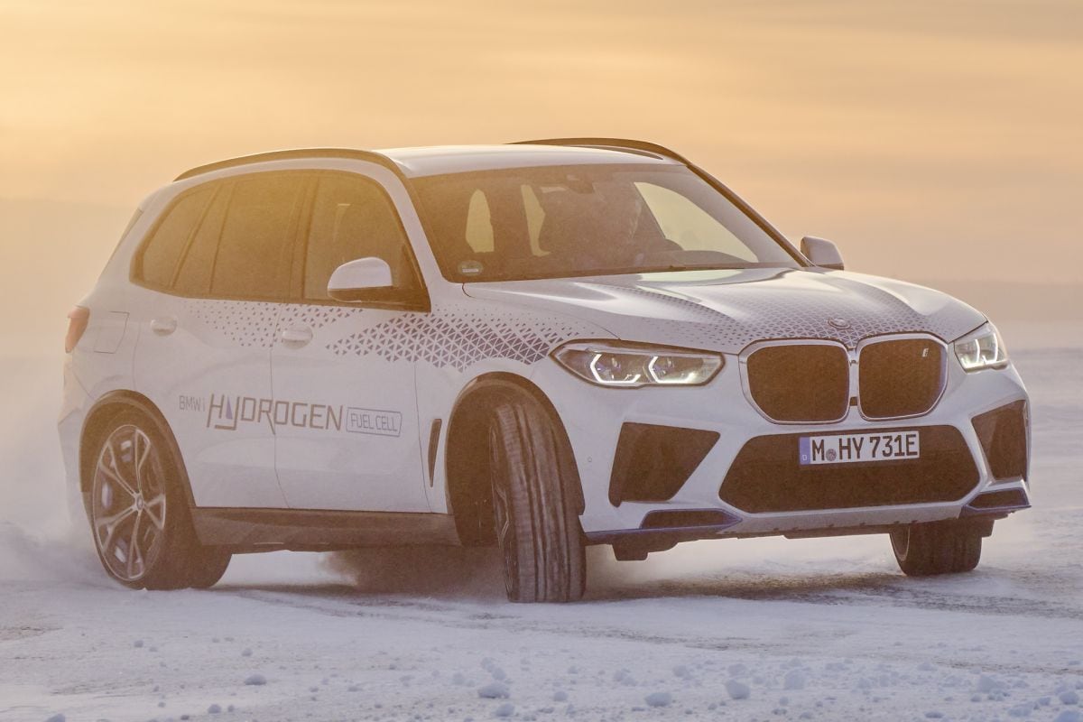 BMW iX5 Hydrogen: X5 met brandstofcel bijna klaar - AutoWeek