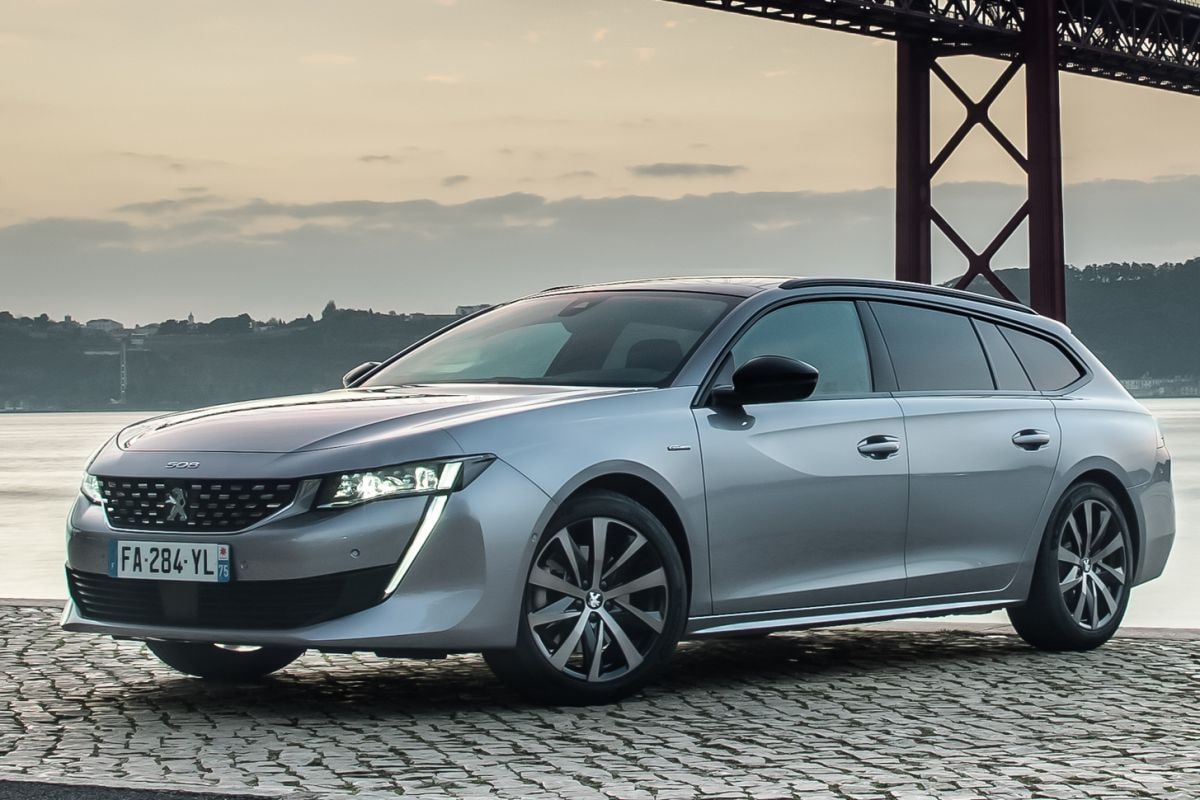 Peugeot 508 SW Blue Lease Allure PureTech 180 (2019) review