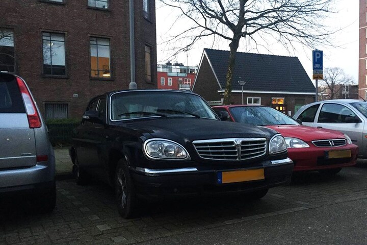 In het wild: Volga 31105 (2007) - AutoWeek