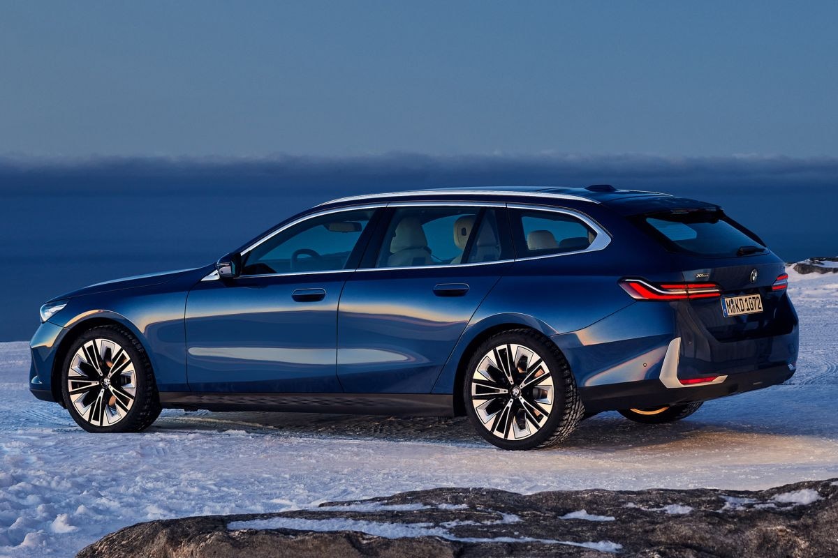 BMW 550e xDrive Touring prijs en specificaties - AutoWeek