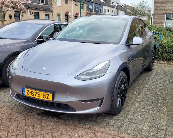 Tesla Model Y Long Range AWD (2024) #4 review - AutoWeek