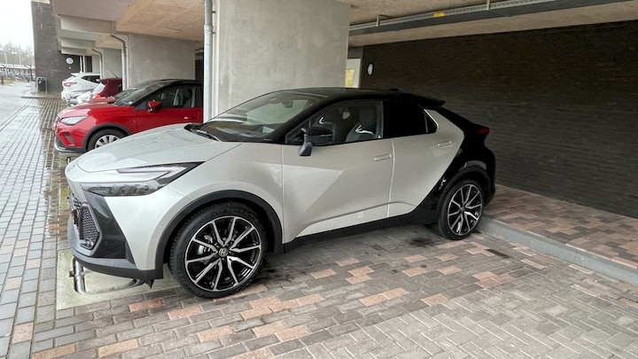 Toyota C-HR 2.0 Hybrid GR Sport Première Edition (2024) review