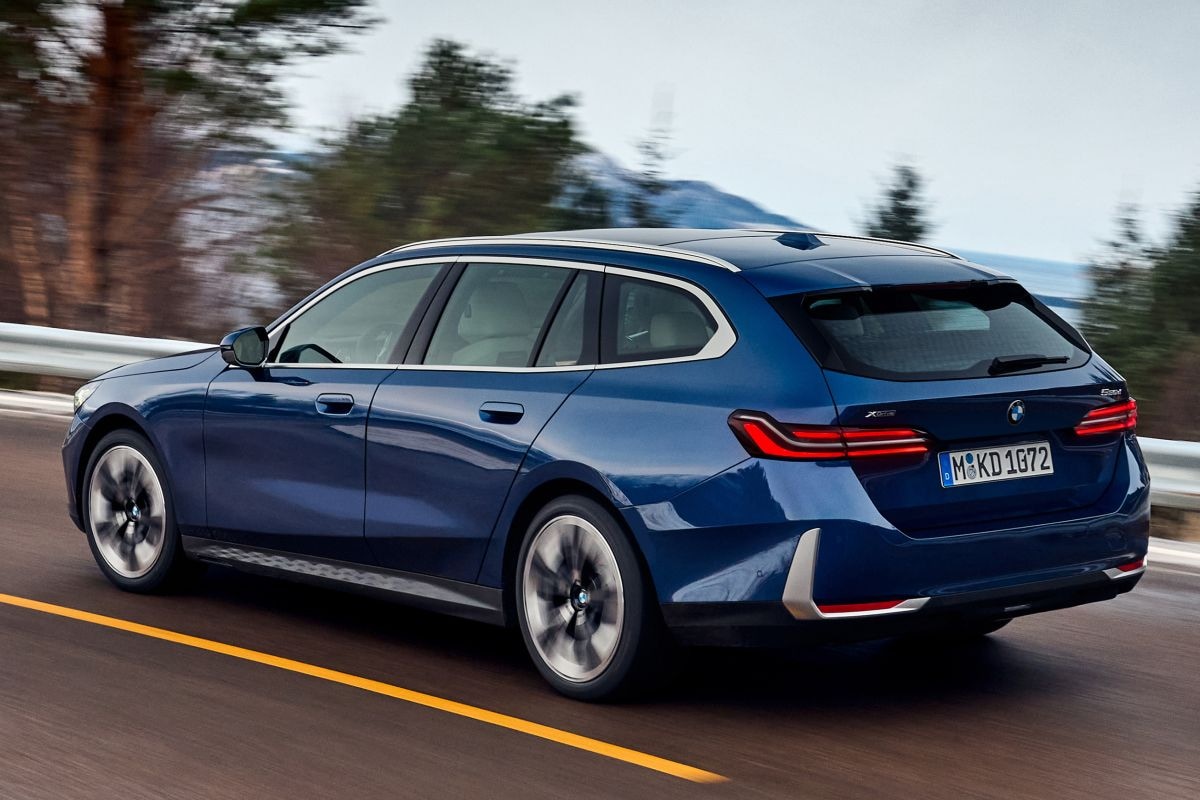 BMW 550e xDrive Touring prijs en specificaties - AutoWeek