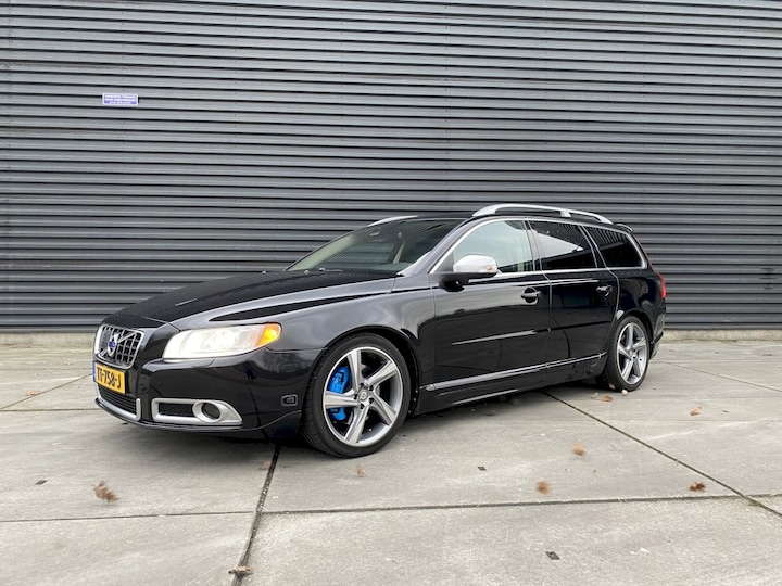 Volvo V70 2.5T R-Design (2009) review - AutoWeek