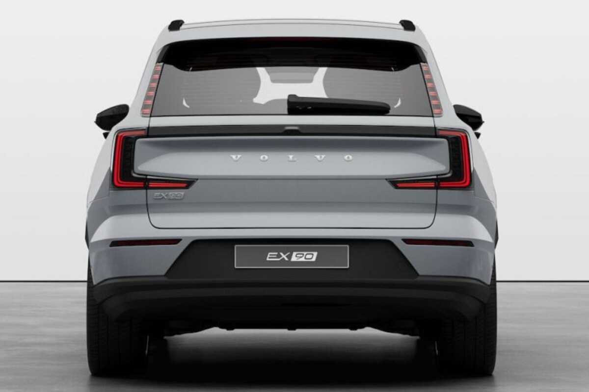 Volvo EX90 – Back to Basics - AutoWeek