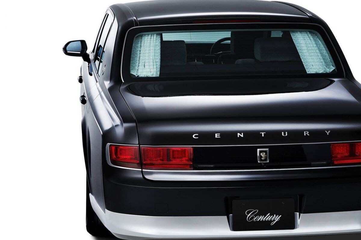 Toyota lanceert nieuwe Century - AutoWeek