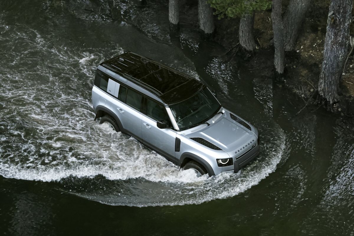 Land Rover Defender 110 P300e X-Dynamic HSE prijs en specificaties