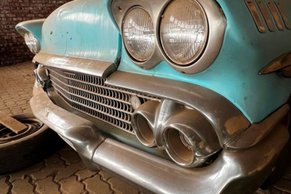 Huge barn find in South Africa - Techzle