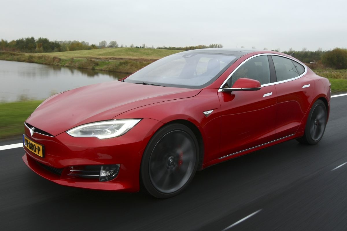 Tesla Model S 75D (2017) #5 review - AutoWeek