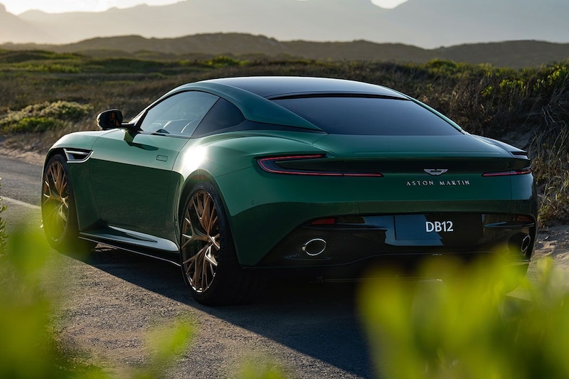 Aston Martin DB12: Grondig vernieuwde DB11 - AutoWeek