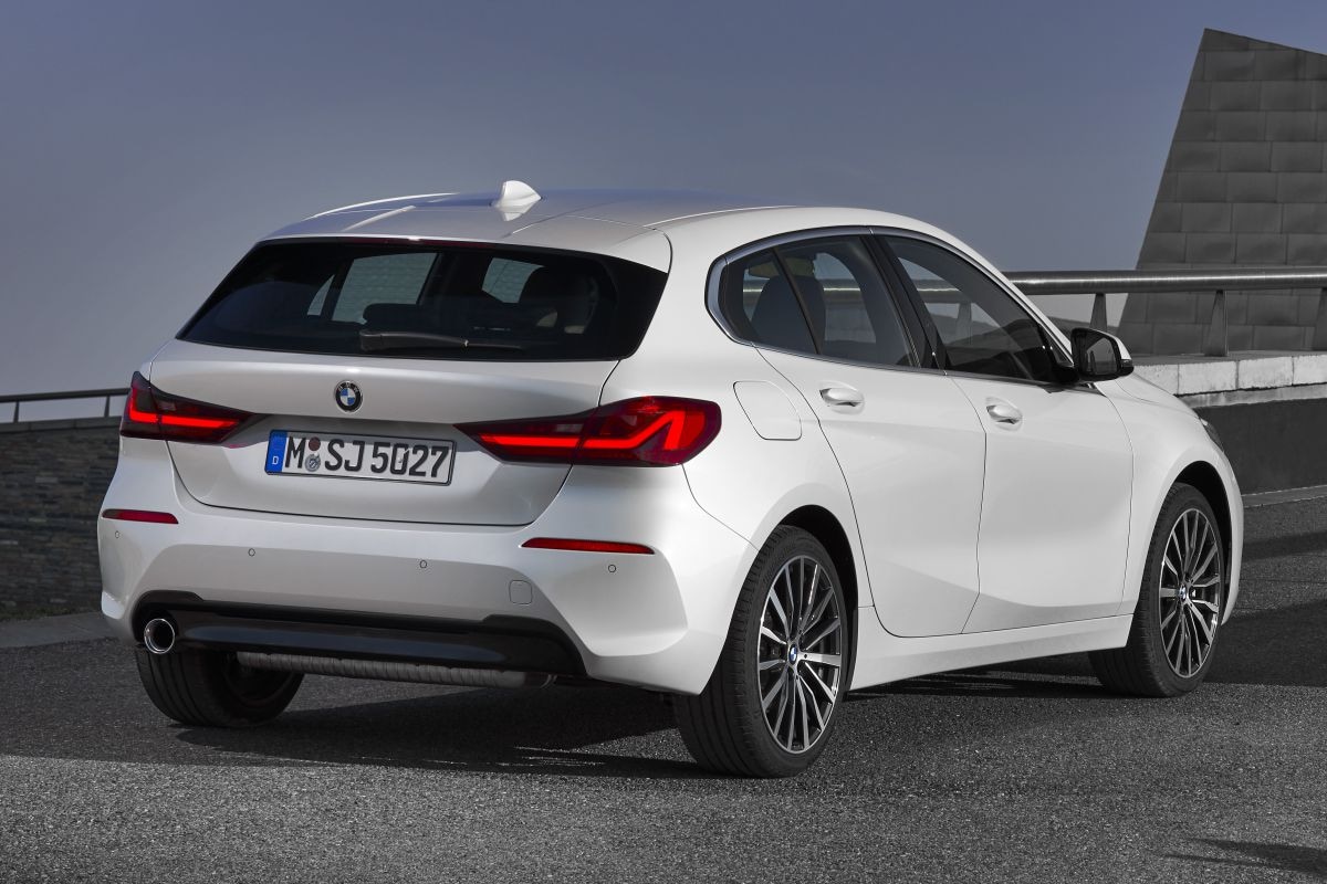 BMW 118i prijs en specificaties - AutoWeek