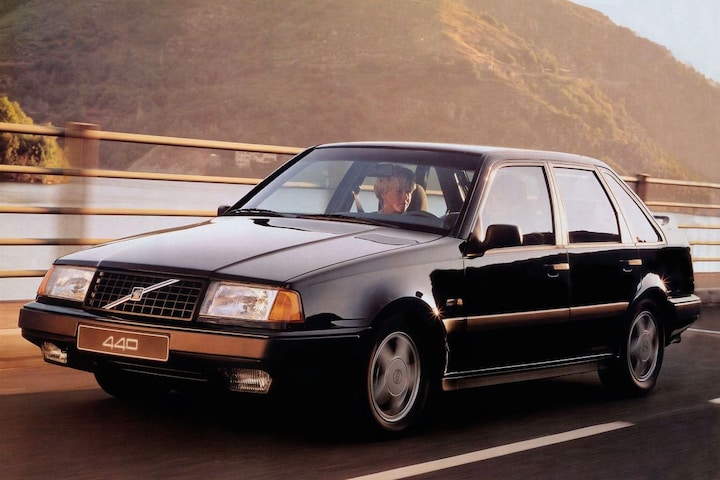 Volvo 440 Turbo (1989) review - AutoWeek