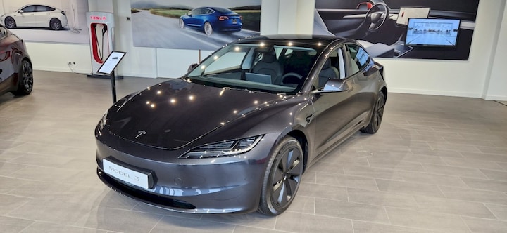 Tesla Model 3 Long Range AWD (2023) #5 review - AutoWeek