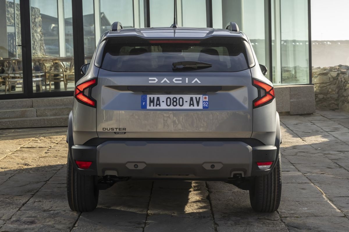 Dacia Duster HYBRID 140 Journey (2024) #4 review - AutoWeek