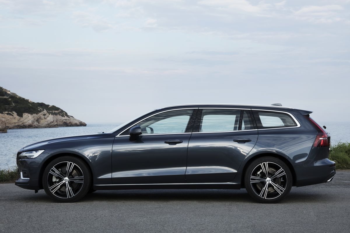 Volvo V60 T6 Plug-in Hybrid AWD Plus prijs en specificaties