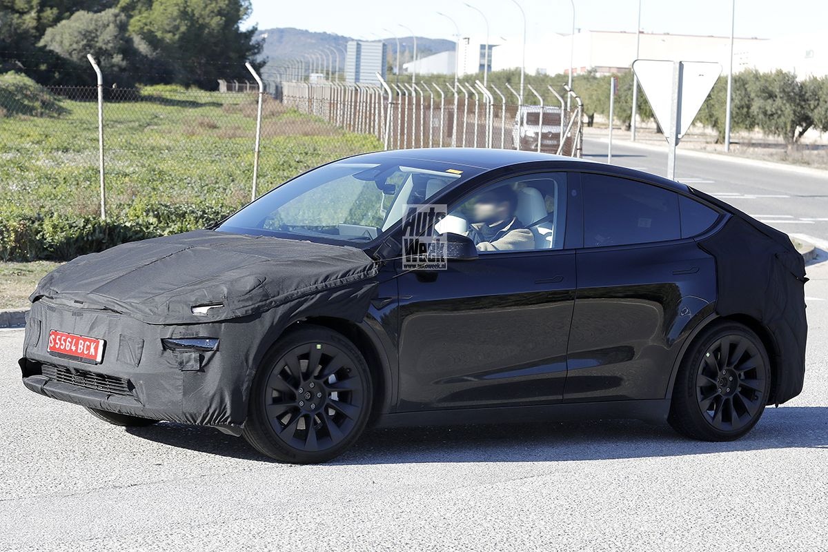 Vernieuwde Tesla Model Y: gesplitste koplampen en nieuwe bips