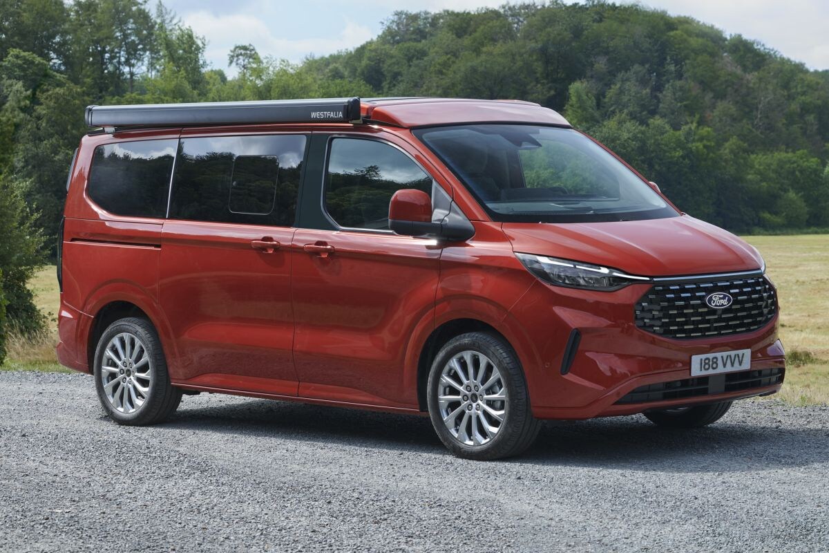 Ford Transit Custom Nugget: kamperen met elektrokracht - AutoWeek