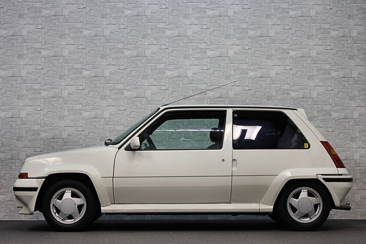 Vijf Renaults 5 uit het occasion-aanbod - AutoWeek