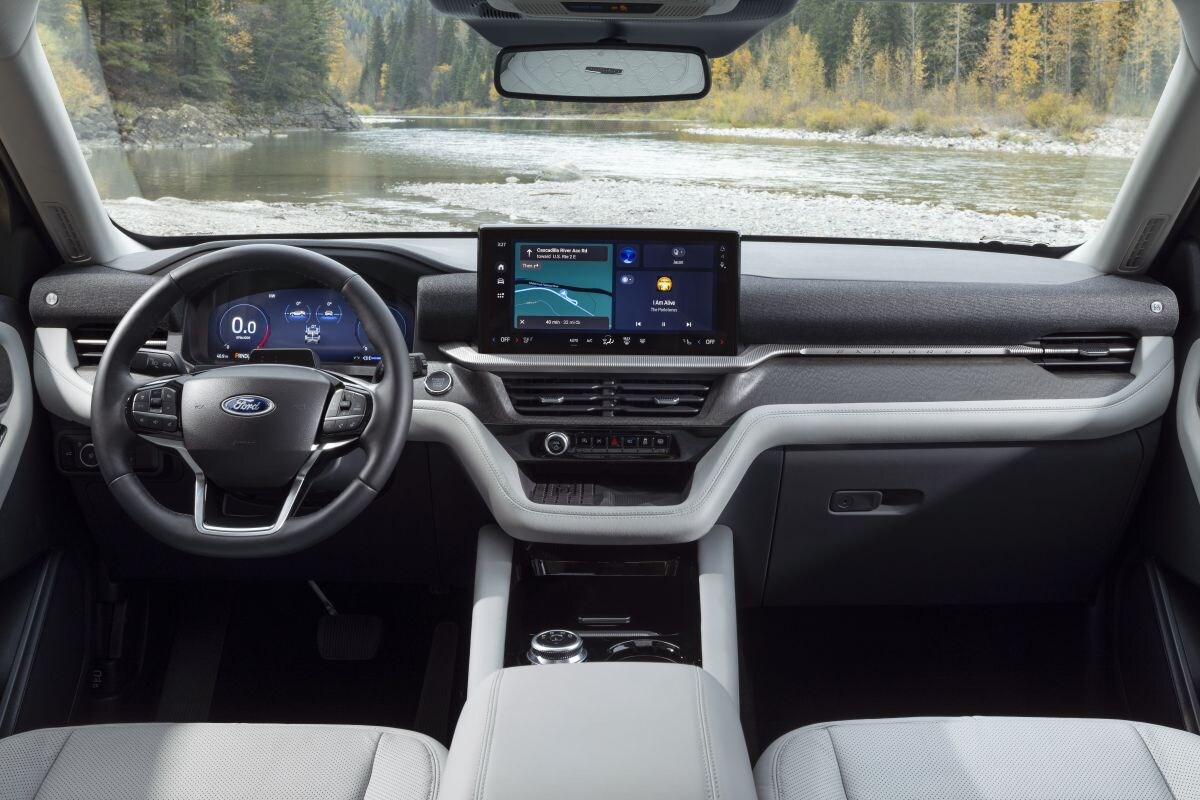 Ford Explorer renewed: different face, completely new dashboard - Techzle