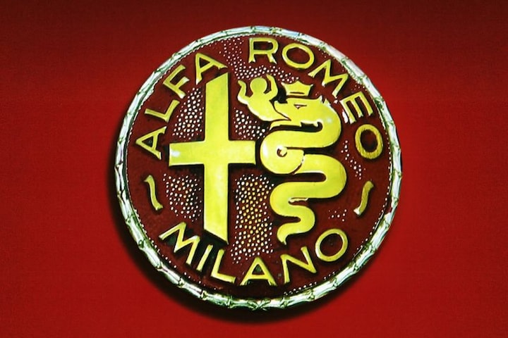 Waarom er een slang in het logo van Alfa Romeo zit - AutoWeek