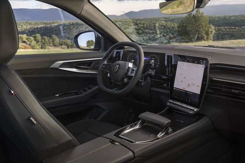 Renault Austral hybrid 200 Iconic Esprit Alpine (2023) #3 review