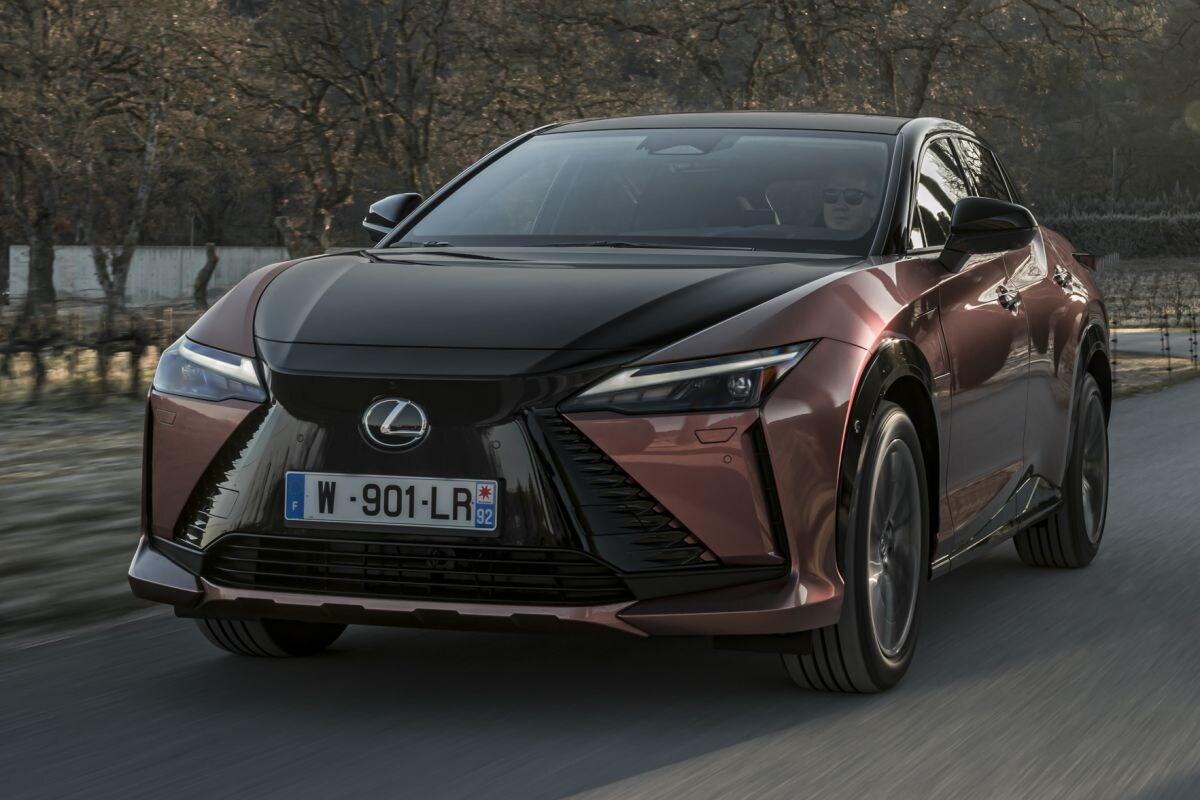 Lexus RZ wordt stuk minder duur - AutoWeek